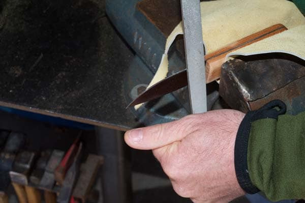 How To Make a Knife From an Old Saw Blade | The Art of Manliness