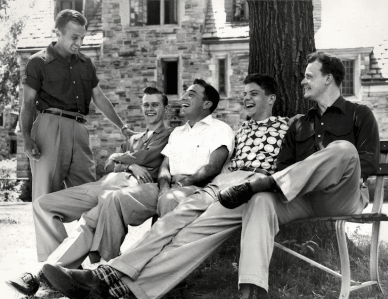 How a Man Should Dress in His 20s | The Art of Manliness
