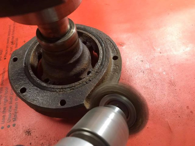 How to Make a DIY Crankshaft Lamp | The Art of Manliness