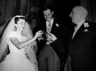 How to Give a Toast (And Examples for Various Occasions) | Art of Manliness