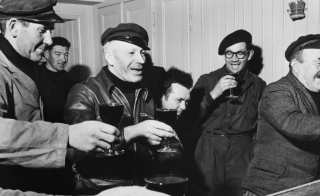 The History of Toasting (And Why to Bring it Back) | The Art of Manliness