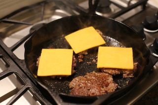 How to Make the Perfect Diner-Style Smash Burger | The Art of Manliness