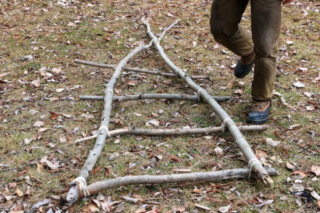 How to Make a Travois in the Wild | Art of Manliness