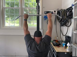 Bro Basics: Lat Pulldowns | The Art of Manliness