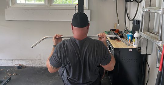 Bro Basics: Lat Pulldowns | The Art of Manliness