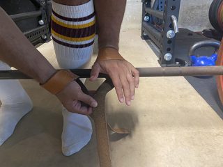 How to Use Lifting Straps to Level Up Your Strength Training | The Art ...