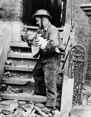 50 Amazing, Rarely-Seen Photos From World War II | The Art of Manliness
