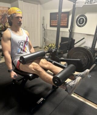 The Right Way to Do Leg Extensions for Strong and Meaty Quads | The Art ...